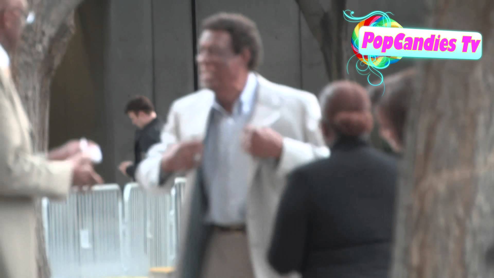 Elgin Baylor & Elaine Baylor meet up with friends at Clippers Vs Spurs ...
