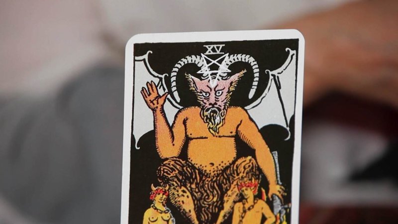 How to Read the Devil Card | Tarot Cards – INTHEFAME