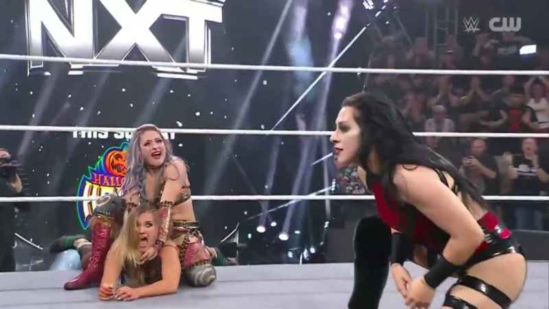 Giulia and Stephanie Vaquer Finish Off Fatal Influence | WWE NXT | Oct 22, 2024 – INTHEFAME